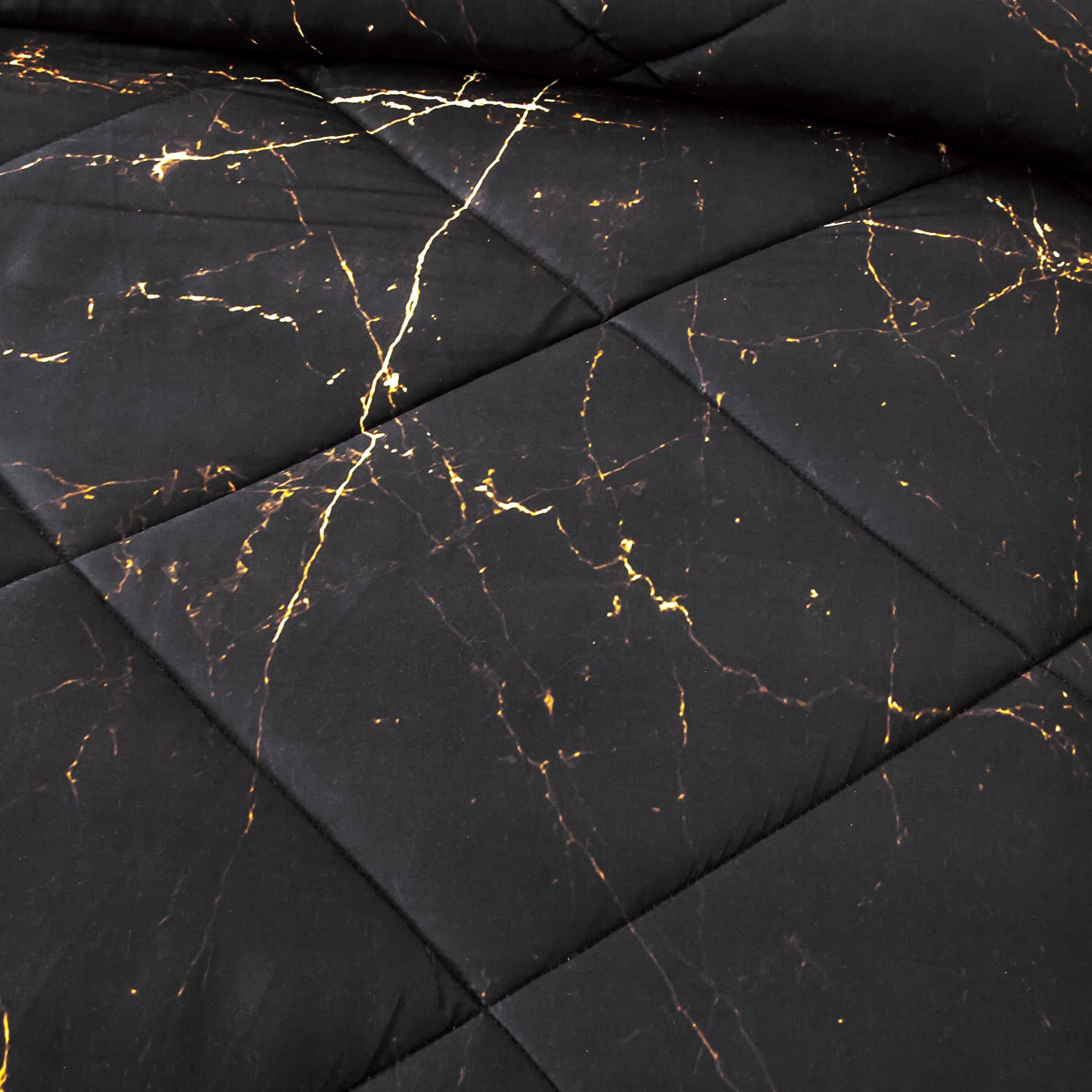 aoaoaoway Black King Marble Comforter Sets, 5 Pieces (1 Quilt + 2 Pillowcases + 2 Silk Pillowcases) Stylish Bedroom Design, Super Soft Silk Microfiber Quilt, All Seasons(Black4,King)