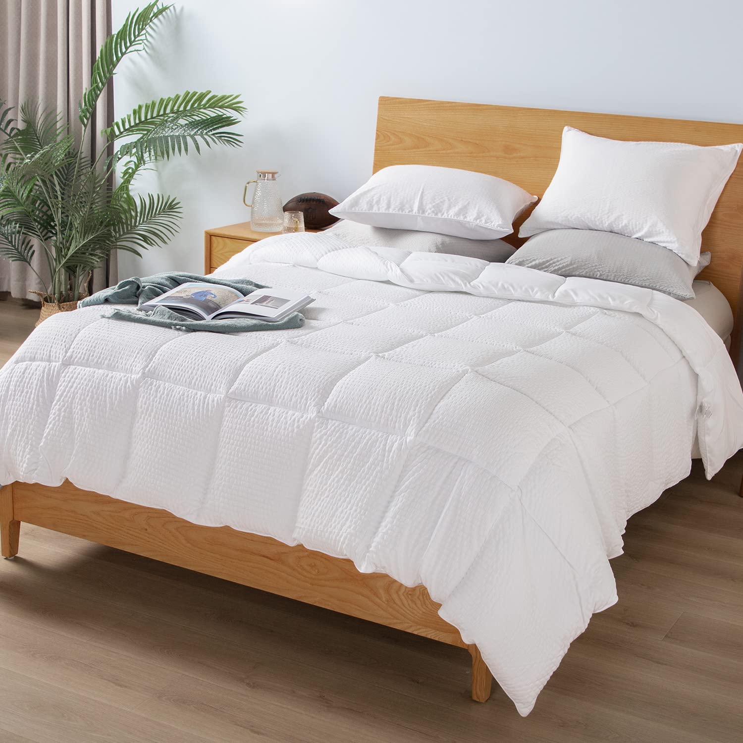 KASENTEX Winter Warmth Quilted Comforter Set King with 2 Pillow Shams, Cozy Soft Seersucker Bedding Set Textured, Down Alternative Fill(King Set, White)