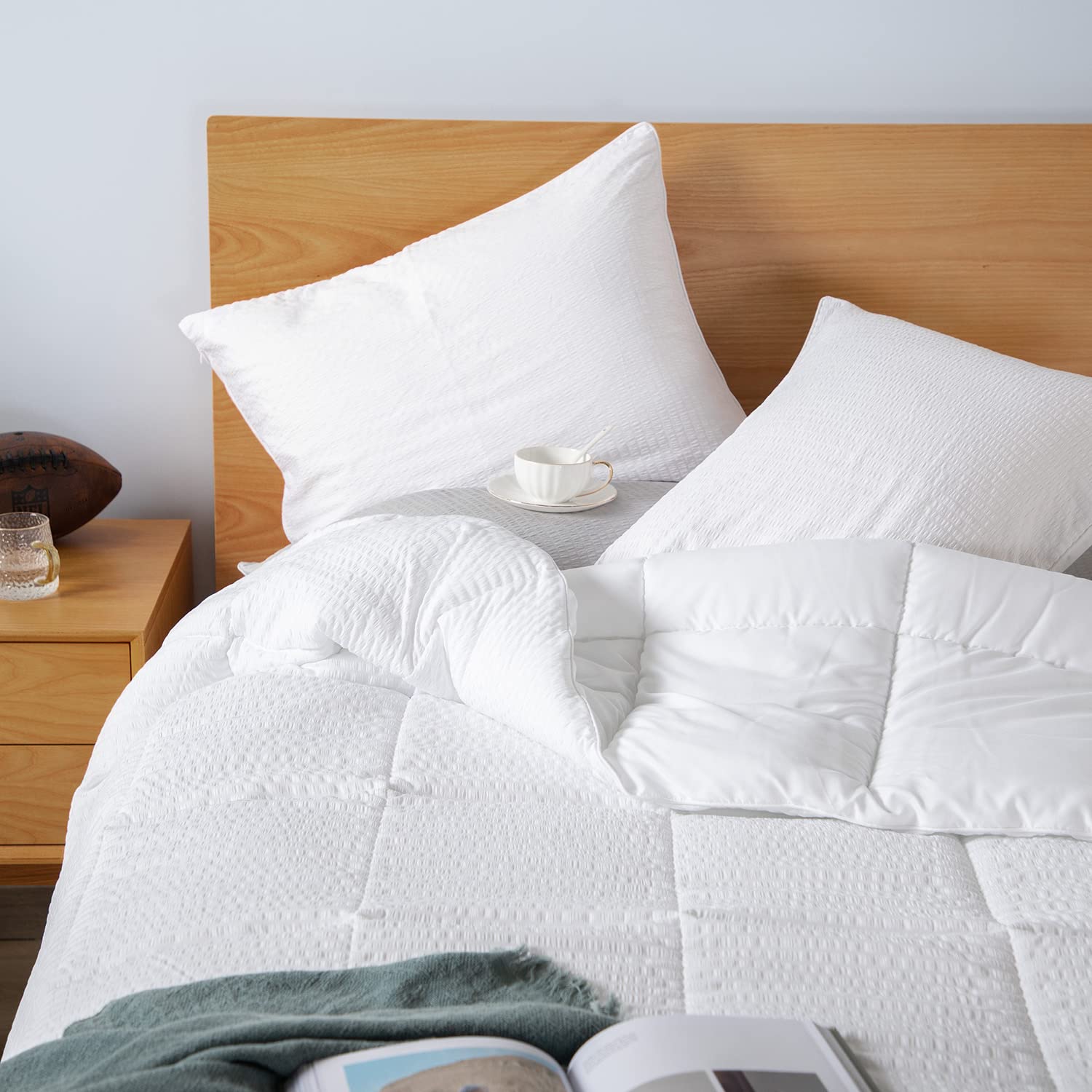 KASENTEX Winter Warmth Quilted Comforter Set King with 2 Pillow Shams, Cozy Soft Seersucker Bedding Set Textured, Down Alternative Fill(King Set, White)