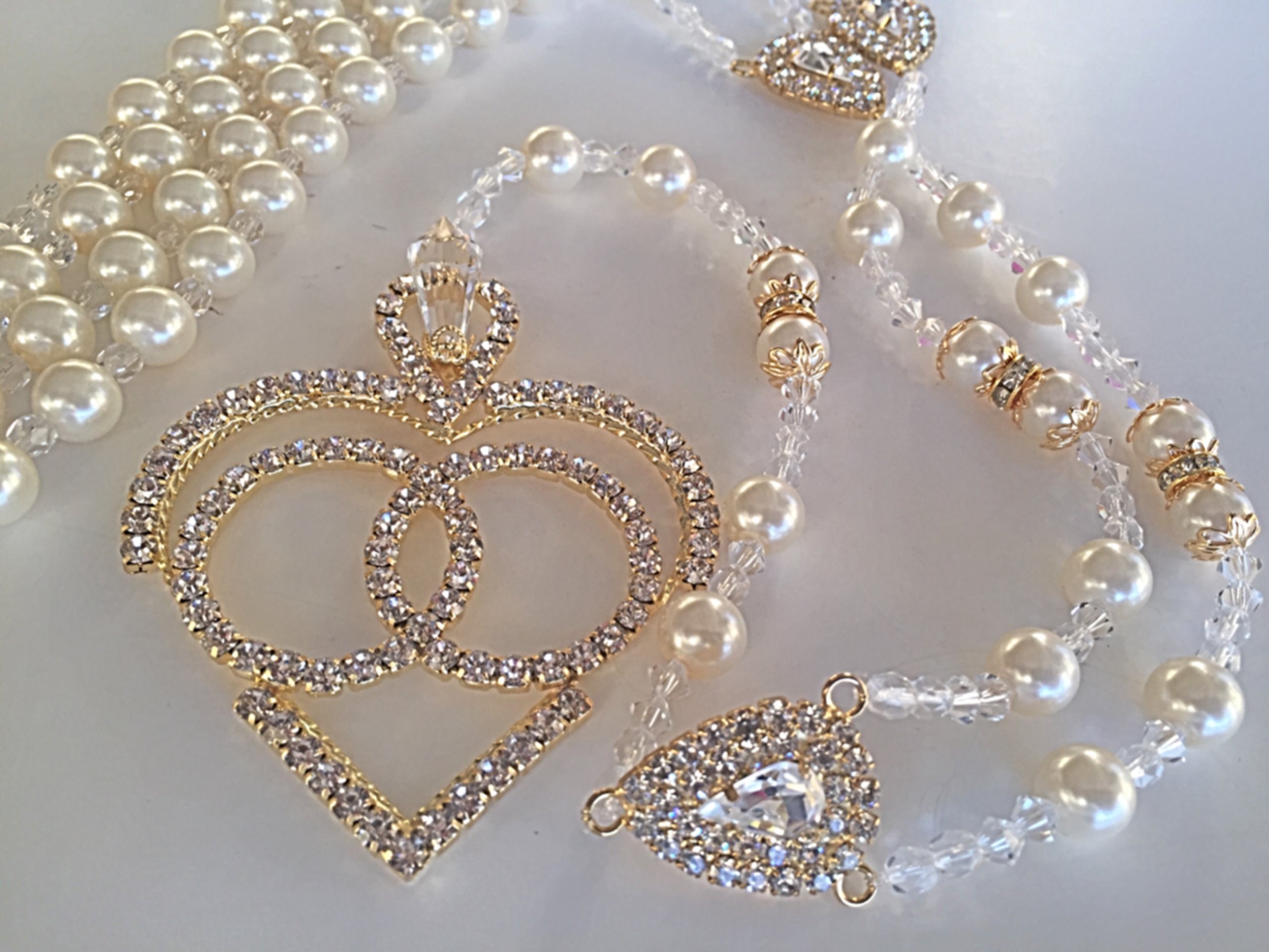 San Joaquin Creations Non-catholic Wedding Lasso Ivory Color Crystal Pearls Gold Plated With Rhinestones Heart/Lazo De Boda No Catolico