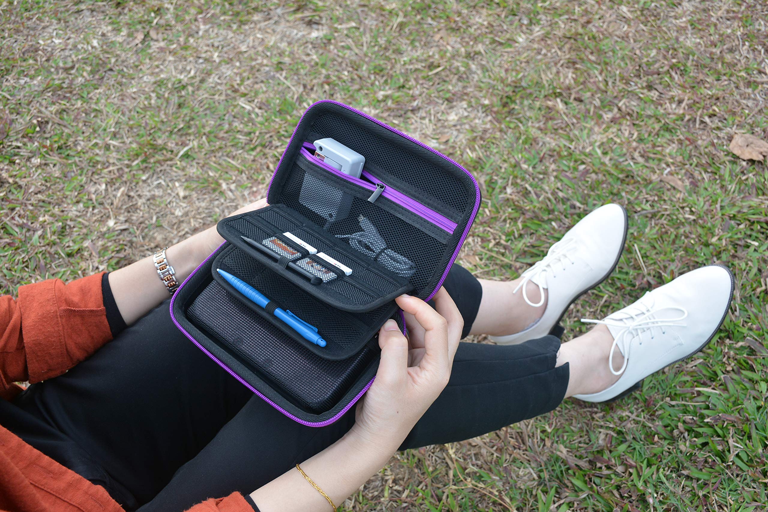 Jun Xuan New 3DS XL and 2DS XL Carrying Case - Fits Wall Charger - 16 Game Card Storage Holders, Hard Shell and Accessories Pocket - Black/Purple