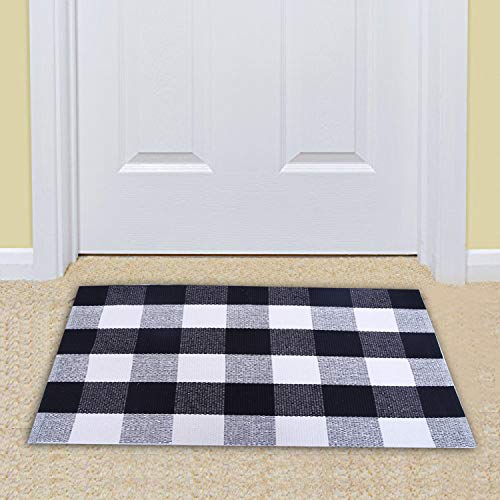 Cotton Rug Buffalo Checkered Plaid Rug Door Mat for Entry Way Washable Doormat Layering Mats(24" x 35", Black and White Plaid Rug)