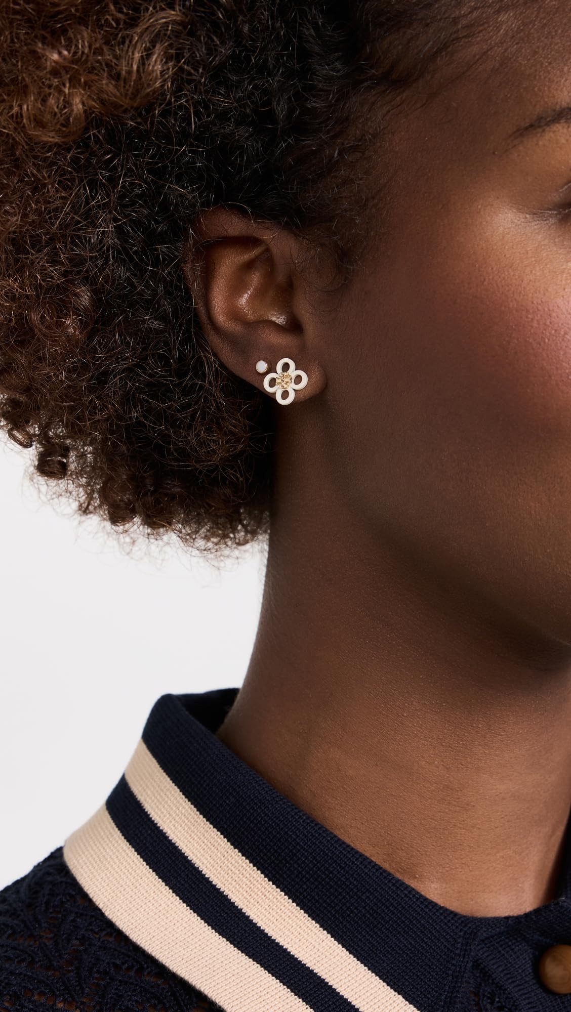 Tory Burch Women's Small Kira Clover Enamel Stud Earrings, Tory Gold/New Ivory, One Size