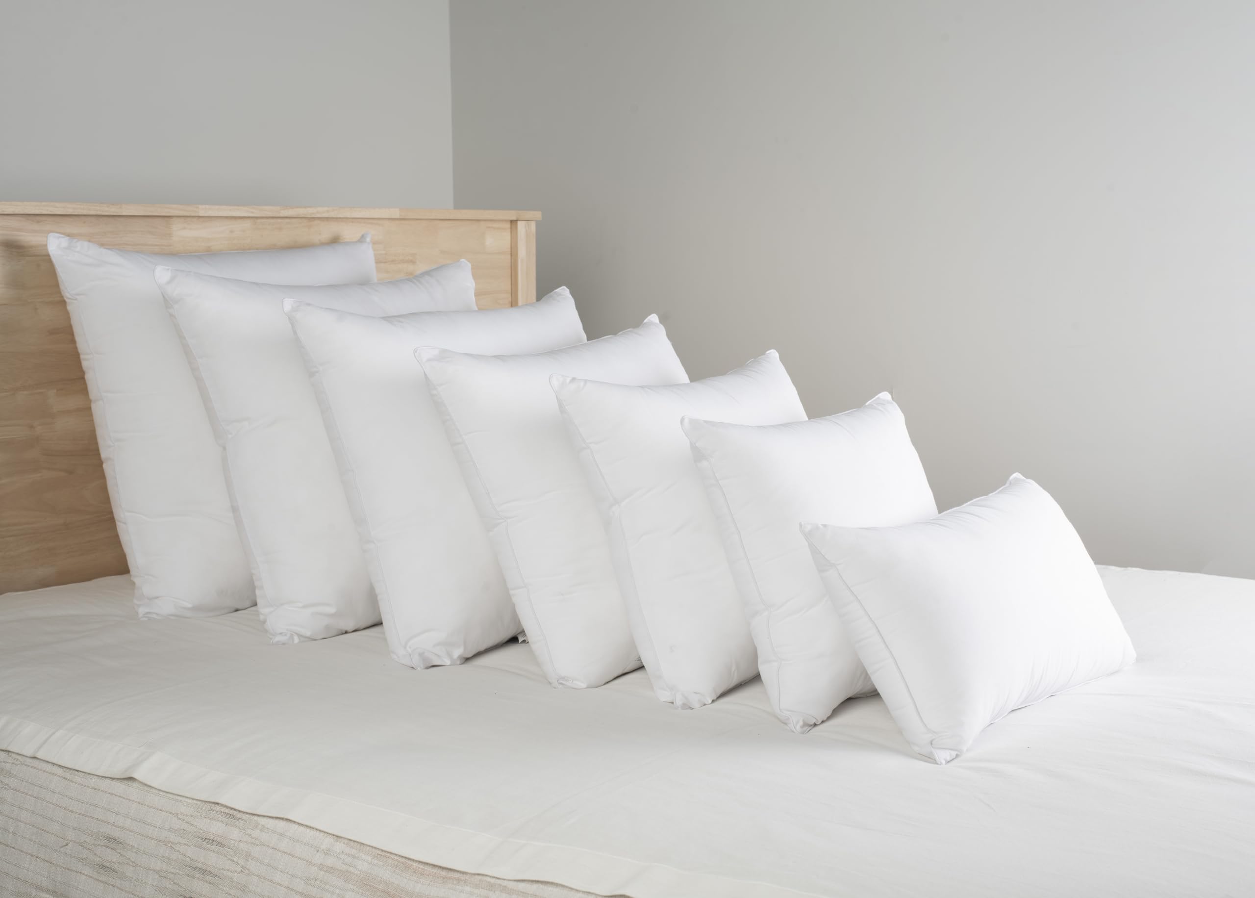 18x18 Pillow Inserts Pack of 4 - White Throw Pillows, Throw Pillow Inserts for Decorative Pillow Covers, Throw Pillows for Bed, Couch Pillows for Living Room, Throw Pillows for Couch, Fluffy Pillows
