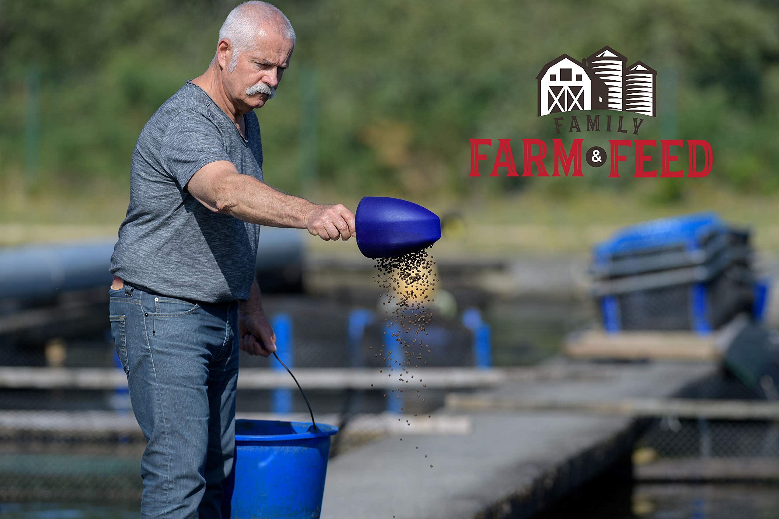 FAMILY FARM AND FEED | Premium Floating Fish Food | Pond and Lake | Pellets | 2 Pounds
