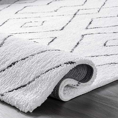 nuLOOM Beaulah Modern Trellis Shag Area Rug, 5' 3" x 7', White
