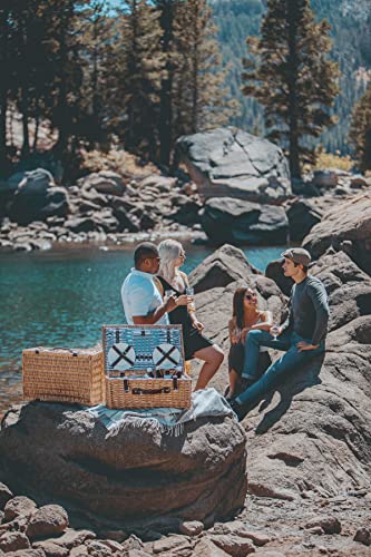 PICNIC TIME Belmont Picnic Basket for 4 - Wicker Picnic Baskets - 4 Person Picnic Set, Navy Blue & White Stripes