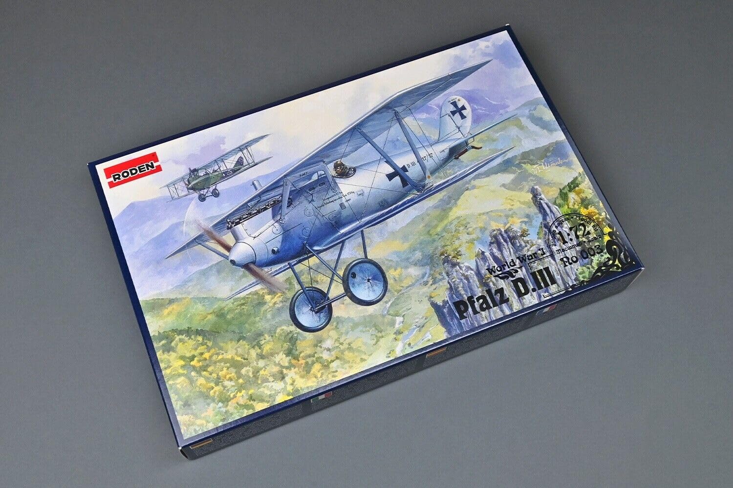 Roden Pfalz D.III German Biplane Fighter Model Kit