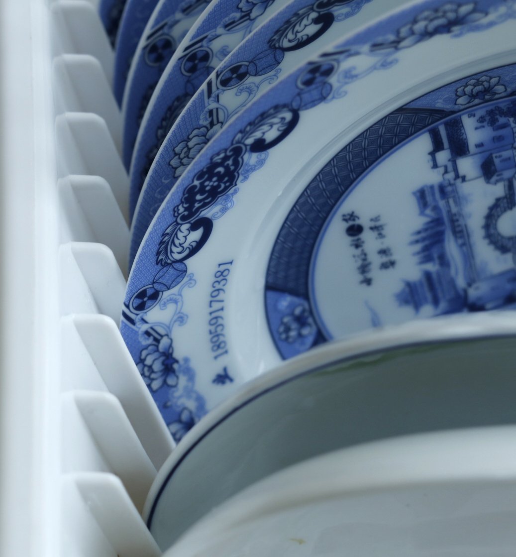 Basicwise Plastic Dish Rack with Drain Board and Utensil Cup
