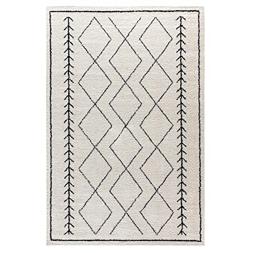 Merrick Lane 5' x 7' Ivory and Black Geometric Style Bohemian Shag Area Rug
