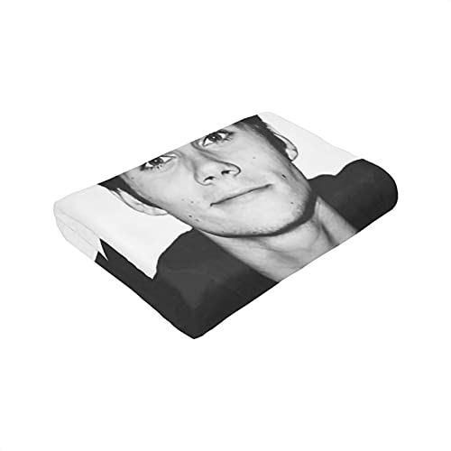 Gadimen Dylan O'Brien Throw Blanket, Super Soft Lightweight Flannel Fleece Blankets for Bed Couch Sofa, All Season Warm Cozy Fuzzy Plush Microfiber Blanket for Hot Sleepers 50x40 inches