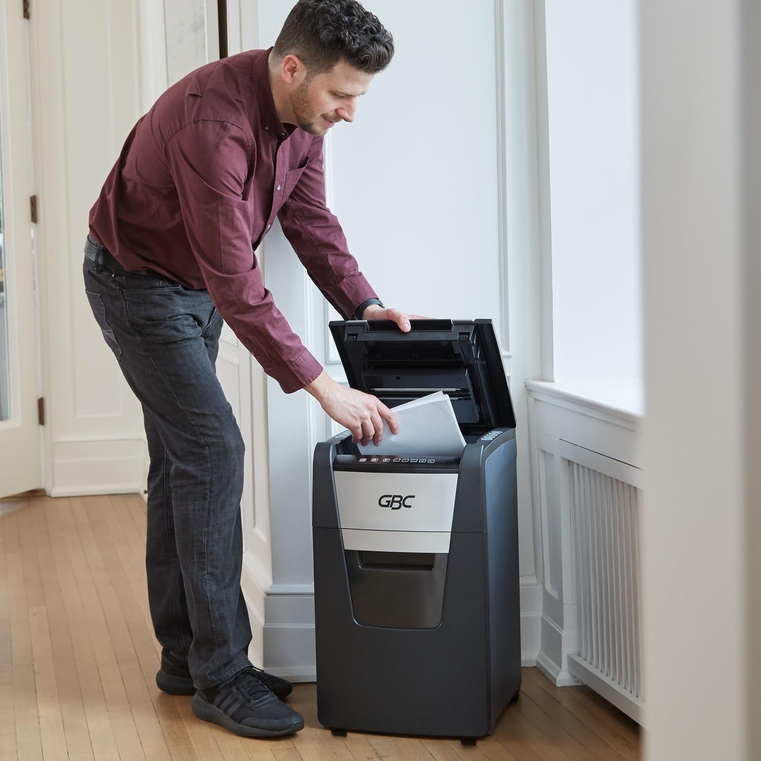 GBC 150X Paper Shredder, Auto Feed+, 150 Sheet Capacity, Super Cross-Cut, Home Office Shredding (WSM1757604)