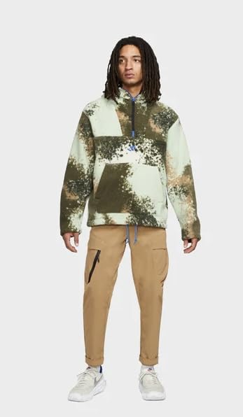 Nike Sportswear Sport Essentials+ Men's 1/2-Zip Sherpa Hoodie, Light Green Spark/Brown Basalt/Brown, MEDIUM