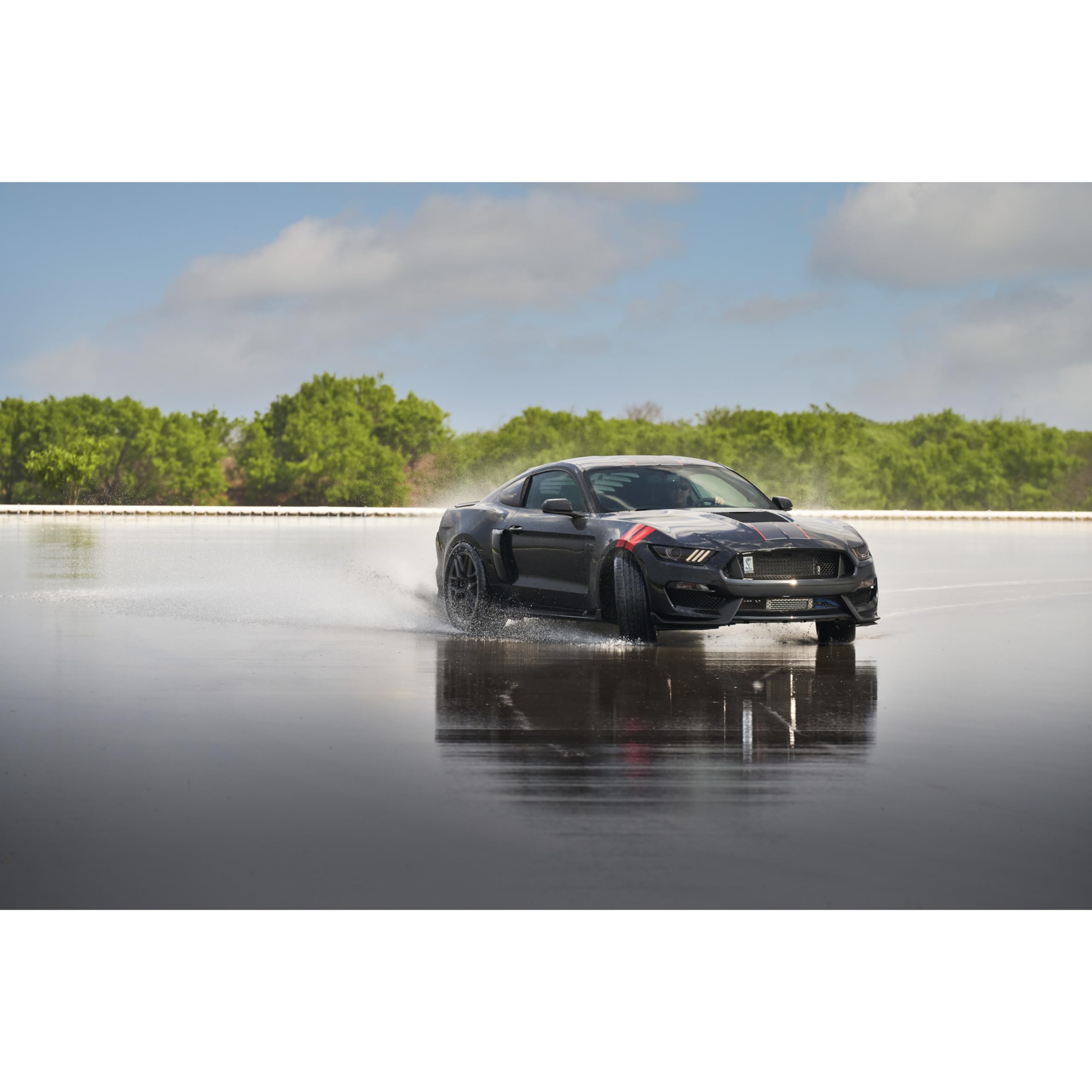 Cooper Zeon RS3-G1 All-Season 225/45R17XL 94W Tire