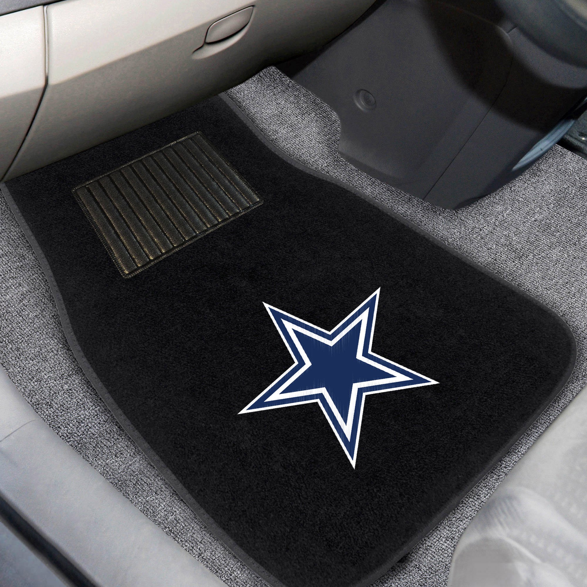 FANMATS 10316 NFL - Dallas Cowboys 2-pc Embroidered Car Mat Set for Front Seats | Black | 17"x25.5" | Star Primary Logo