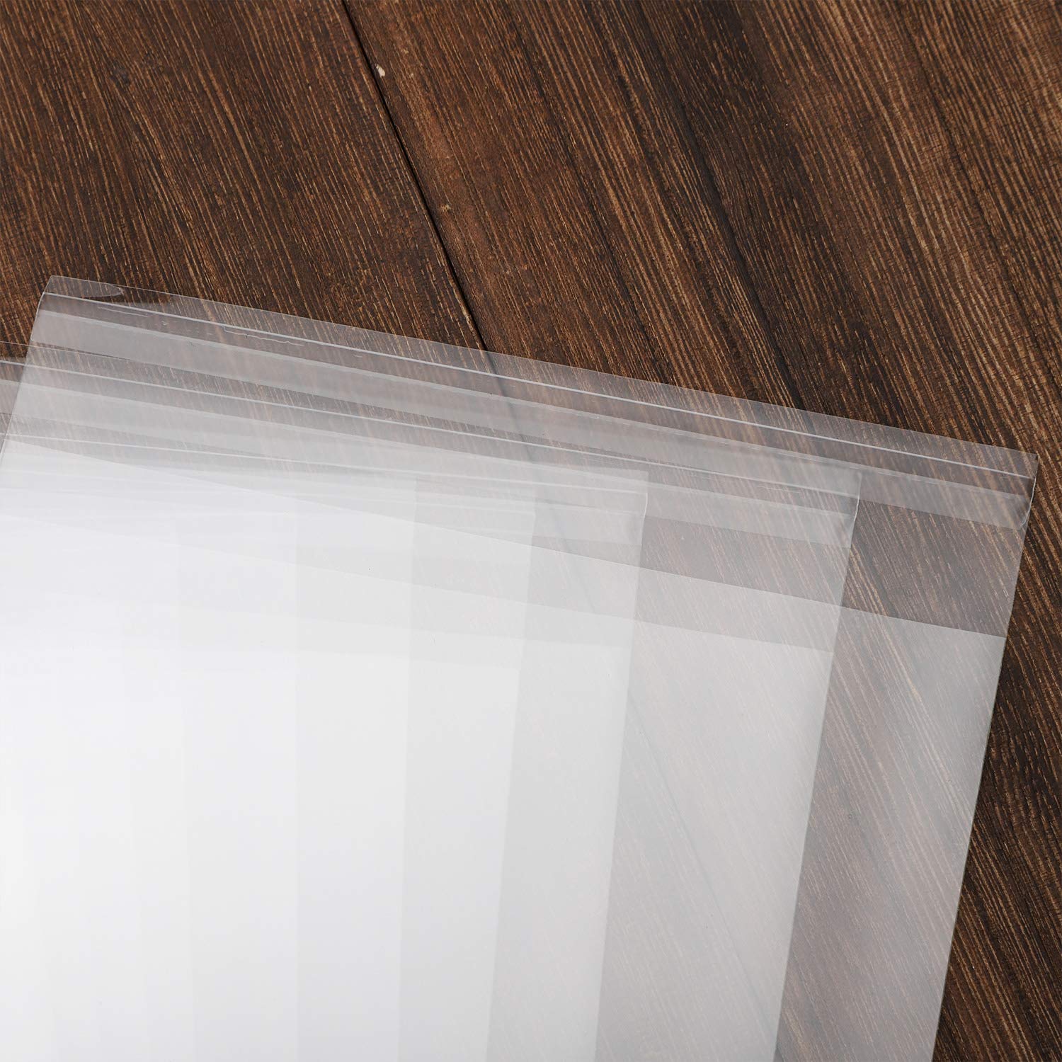 VWMYQ 100 pcs Clear 7" x 10" Self Seal Cello Cellophane Bags Resealable Poly Bags 2.8 mils for Cookie, Candy, Gift Bakery, Prints, Photos, Cards & Envelopes, Party Decorative