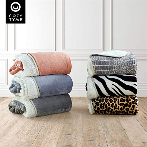 Mekhi Sherpa Polyester Throw Blanket with Feet Pocket Light Gray 28"x70"
