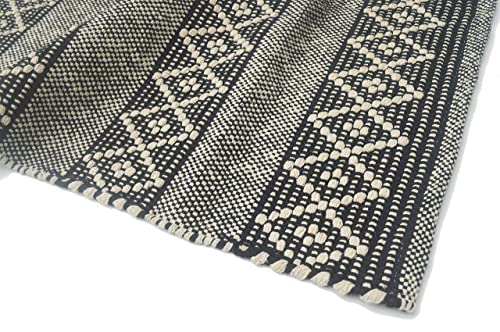 Chardin home Black & Ivory Boho Throw Rug 2x3 feet |Hand Woven Farmhouse Rug | Great in Kitchens entryways doormats Bathrooms Meditation Mat | Machine Washable & Reversible Cotton Rugs