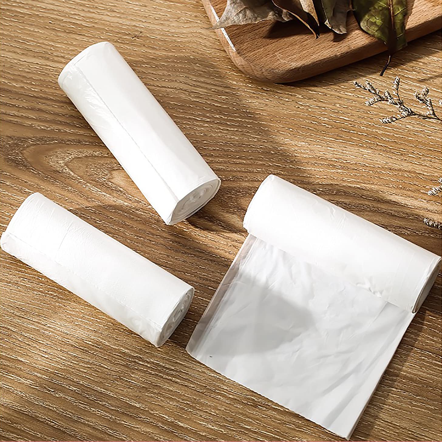 CHARMOUNT 4 Gallon Trash Bag - Unscented 4 Gallon Garbage Bags for Bathroom, Kitchen, Bedroom, 105 Count (15 Liter)