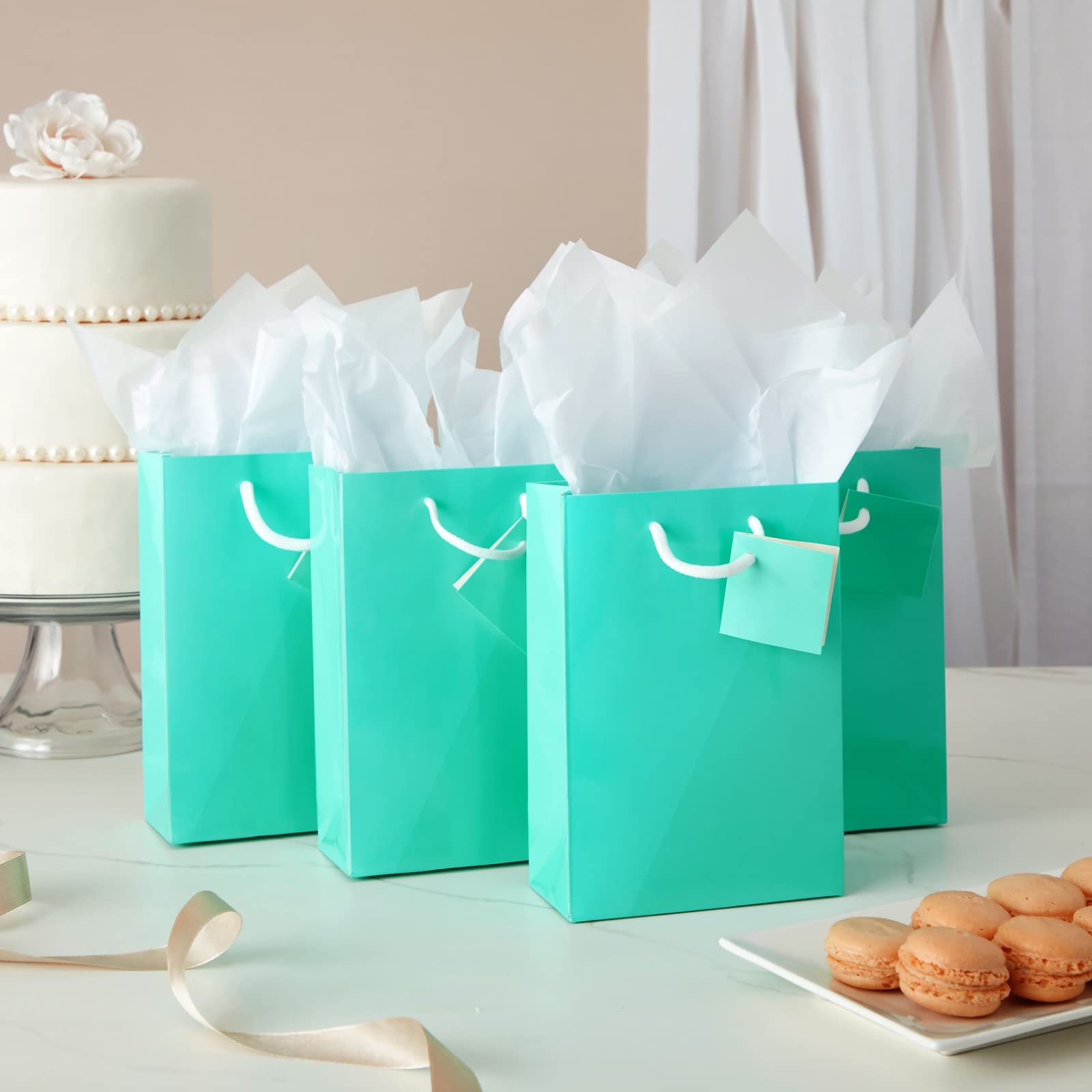 BLUE PANDA Small Teal Party Favor Gift Bags with Handles, Tissue Paper (5.5 x 7.9 In, 20 Pack)