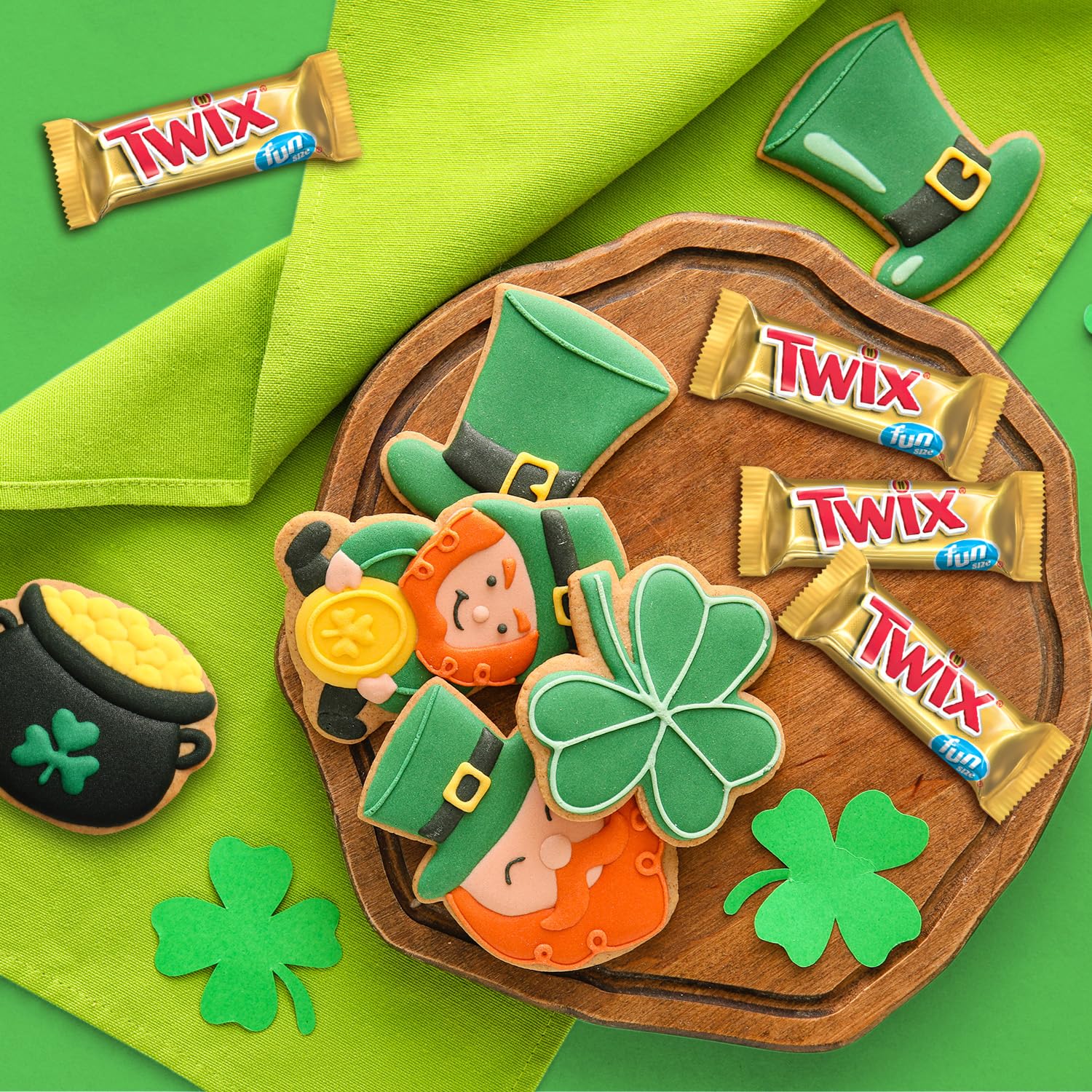 TWIX Fun Size Milk Chocolate Caramel St Patricks Day Candy Bars, 18.28 Oz Jumbo Bulk Candy Bag