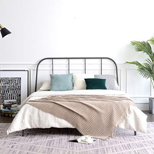lifein Tan Throw Blanket for Couch-Soft Knitted Farmhouse Boho Throws,Cozy Knit Small Lightweight Blankets&Throws with Tassels for Bed,Chair,Sofa,Room,Home Decor,Spring (Light Khaki/Tan,50 * 60in)