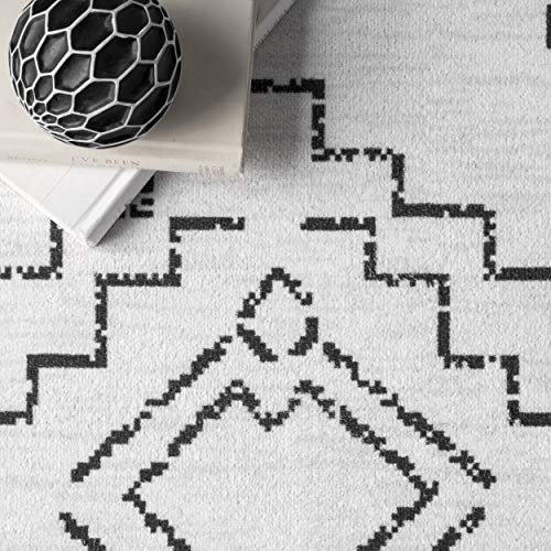 nuLOOM Noa Machine Washable Tribal Moroccan Area Rug, 5' x 8', Ivory