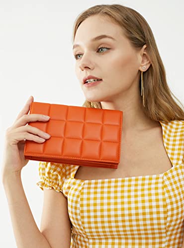 YIKOEE Quilted Chain Mini Shoulder Purse for Women (Orange)
