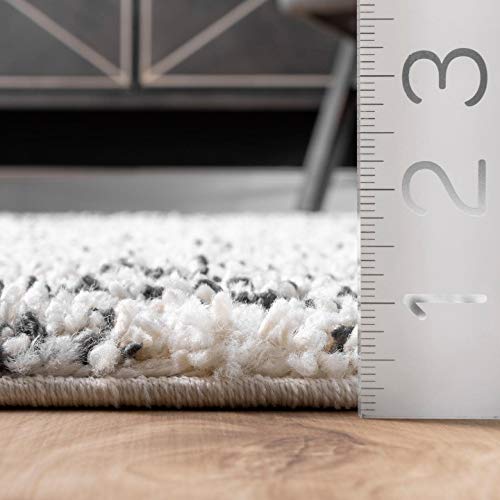 nuLOOM Amanda Moroccan Chevron Tassel Shag Area Rug, 5' Round, Off-white