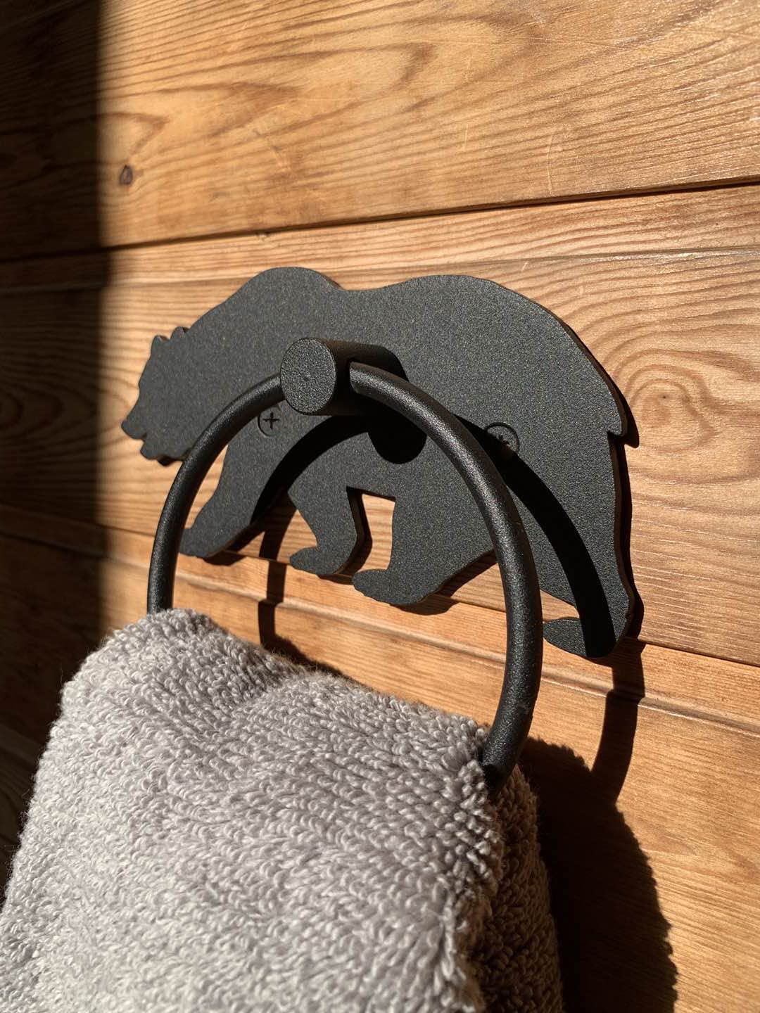 Towel Ring Holder, Rustic Bear Black Metal Country Farmhouse Décor, Wall Mounted, Hand Towel Holder for Bathroom