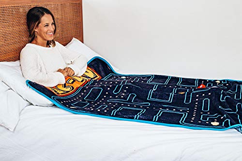 Pac-Man Maze Throw Blanket | Cozy Fleece Blanket | Super Soft Lightweight Blanket | 45 x 60 Inches