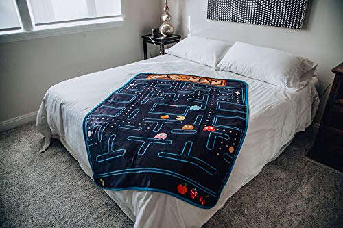 Pac-Man Maze Throw Blanket | Cozy Fleece Blanket | Super Soft Lightweight Blanket | 45 x 60 Inches