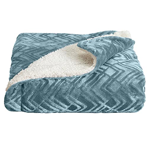 Great Bay Home Sherpa Fleece and Velvet Plush Full/Queen Throw Blanket Blue Surf | Thick Blanket for Fall and Winter | Cozy, Soft, and Warm Fleece Throw Blanket | Cielo Collection