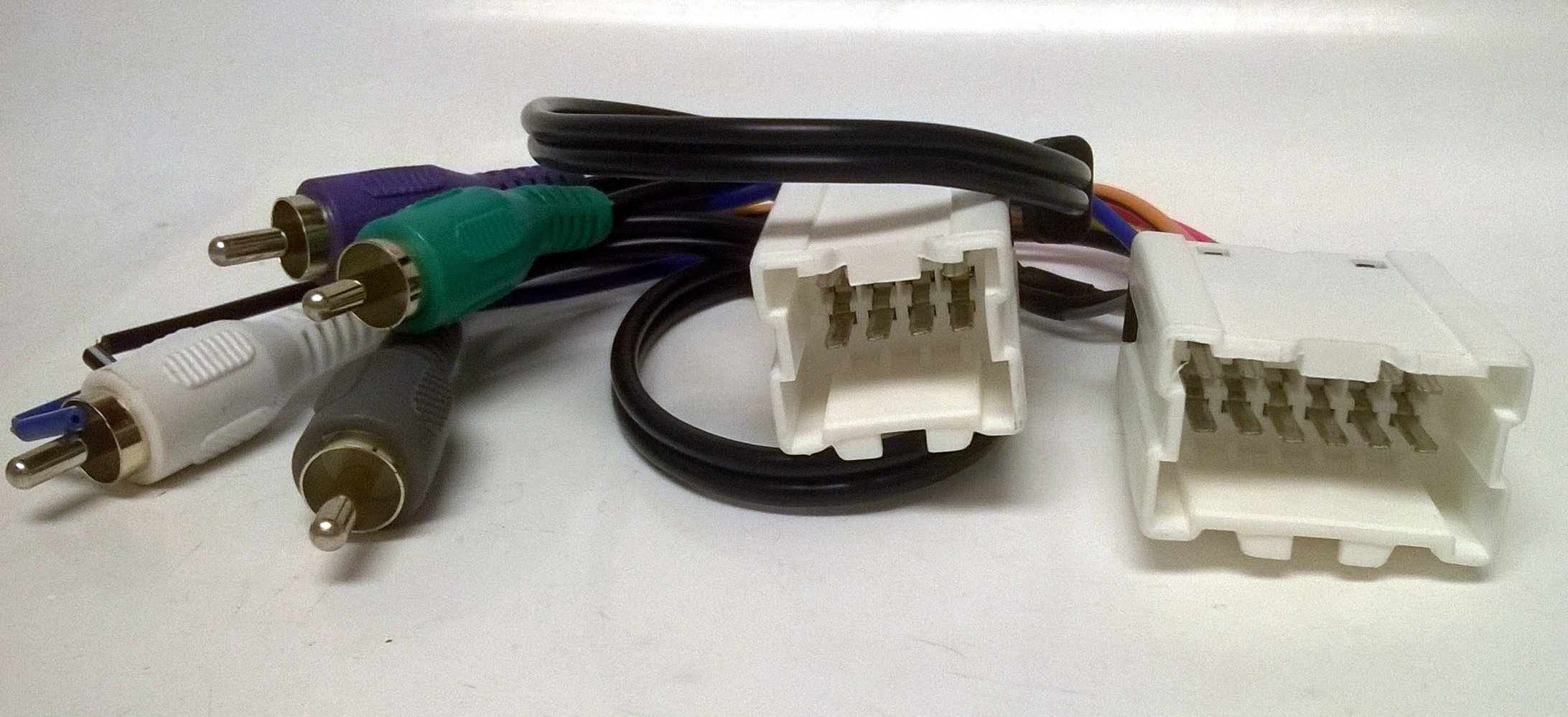 Wire Harness for Installing a New Radio into a Nissan, Altima, 2005, 2006. Replace The Factory Bose or Premium Amplified System