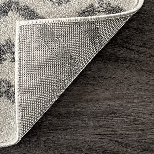 nuLOOM Kenzie Geometric Diamond Area Rug, 4' x 6', Off-white