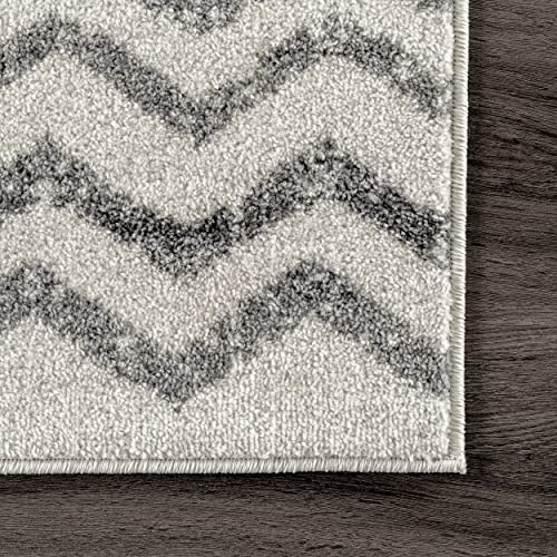 nuLOOM Kenzie Geometric Diamond Area Rug, 4' x 6', Off-white