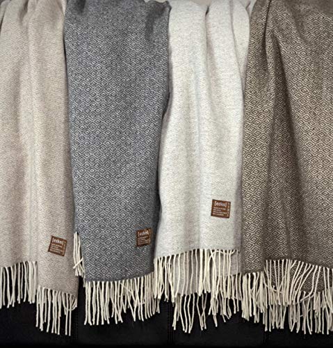 Eikei Wool Throw Blanket Geo Diamond Pattern Oversized Couch Throw Blanket Fringe Trim Soft Merino Woolen Afghan Minimalist Style Lightweight Machine Washable (Mocha, 55Wx78L)
