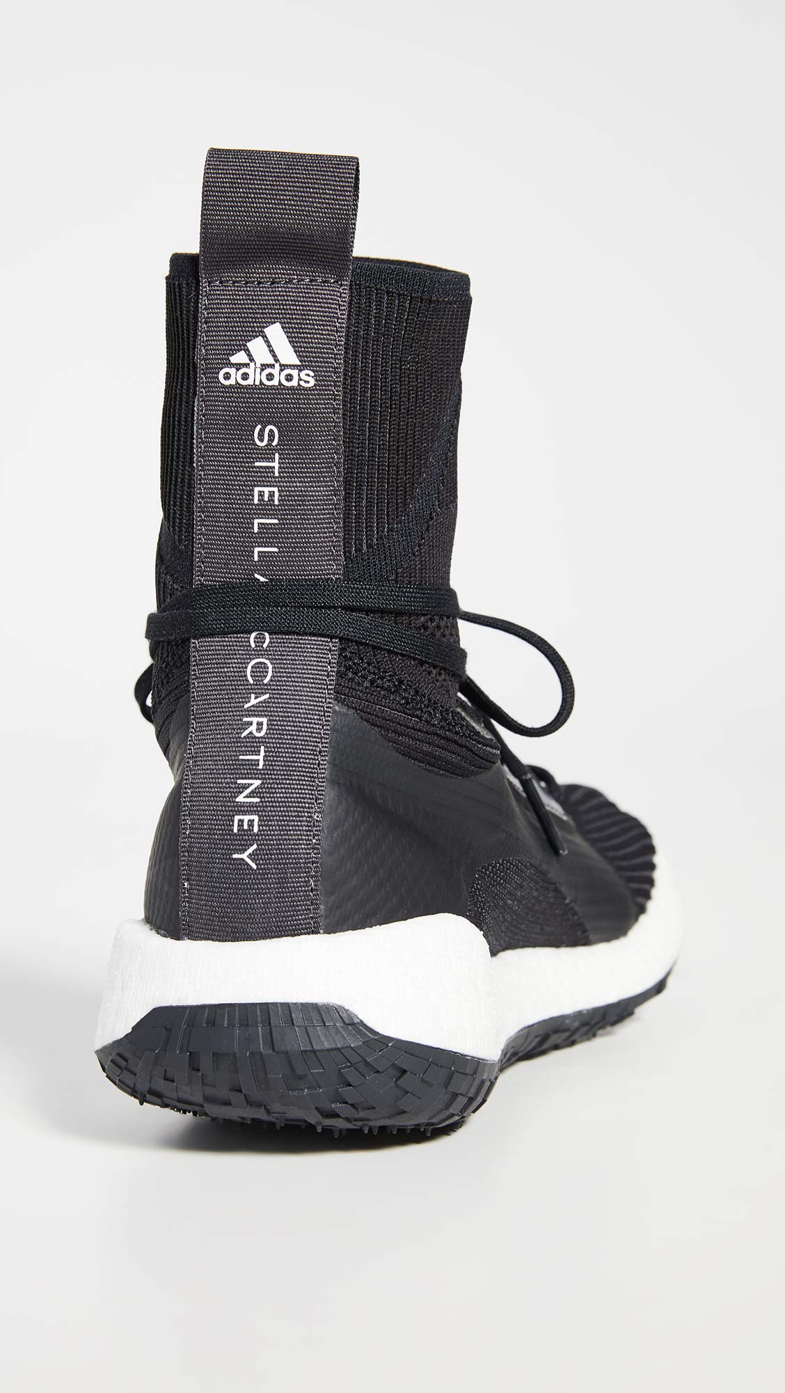 adidas by Stella McCartney Women's Ultraboost HD S. Sneakers, Black/White/Utility Black/Iron, 9.5 Medium US