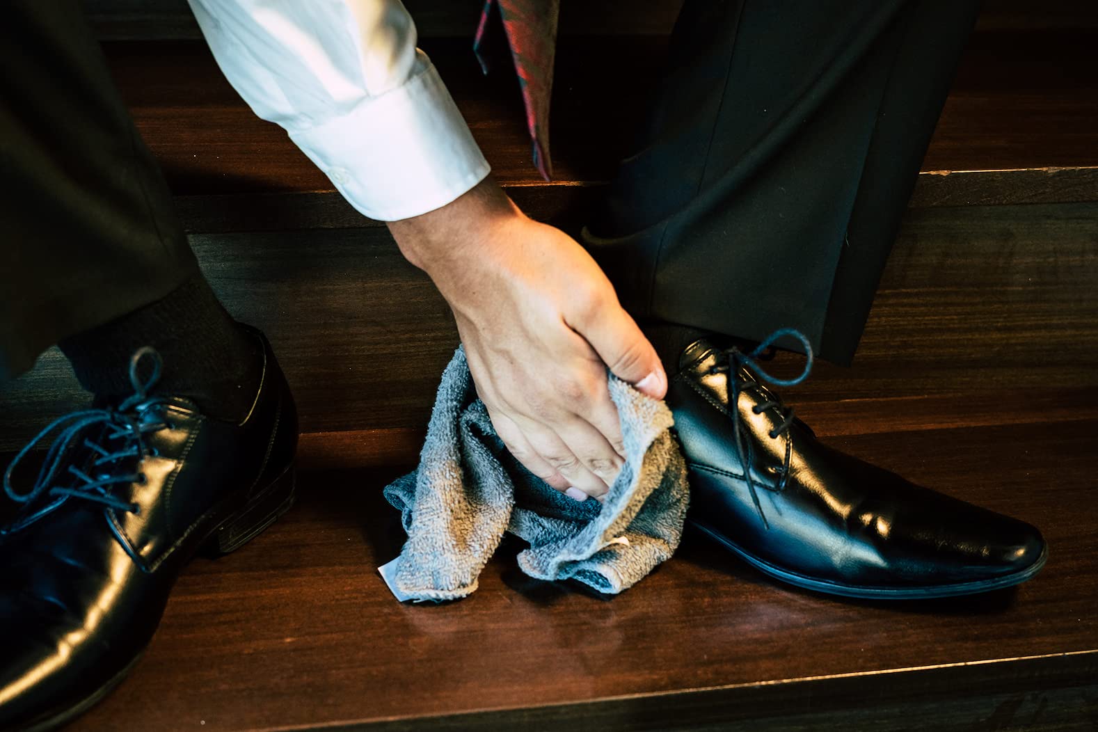 Shoe MGK Black Touch-Up - Ideal for Restoring Black Shoes, Tennis, Dress Shoes, and More