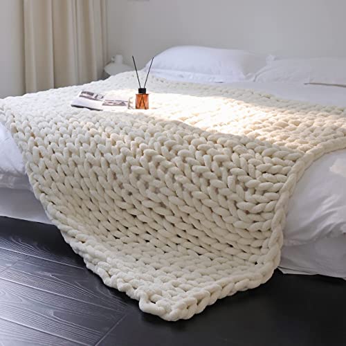 Maetoow Chenille Chunky Knit Blanket Throw (50×60 Inch), Handmade Warm & Cozy Blanket Couch, Bed, Home Decor, Soft Breathable Fleece Banket, Christmas Thick and Giant Yarn Throws,Cream