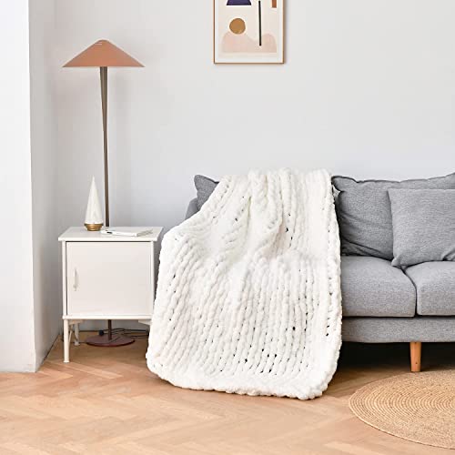 CHYOUL Chenille Chunky Knit Blanket Hand Made Warm Throw Cozy Crochet Blanket Warm Gift White 40"x80"(Three Seater Sofa/Twin Size)
