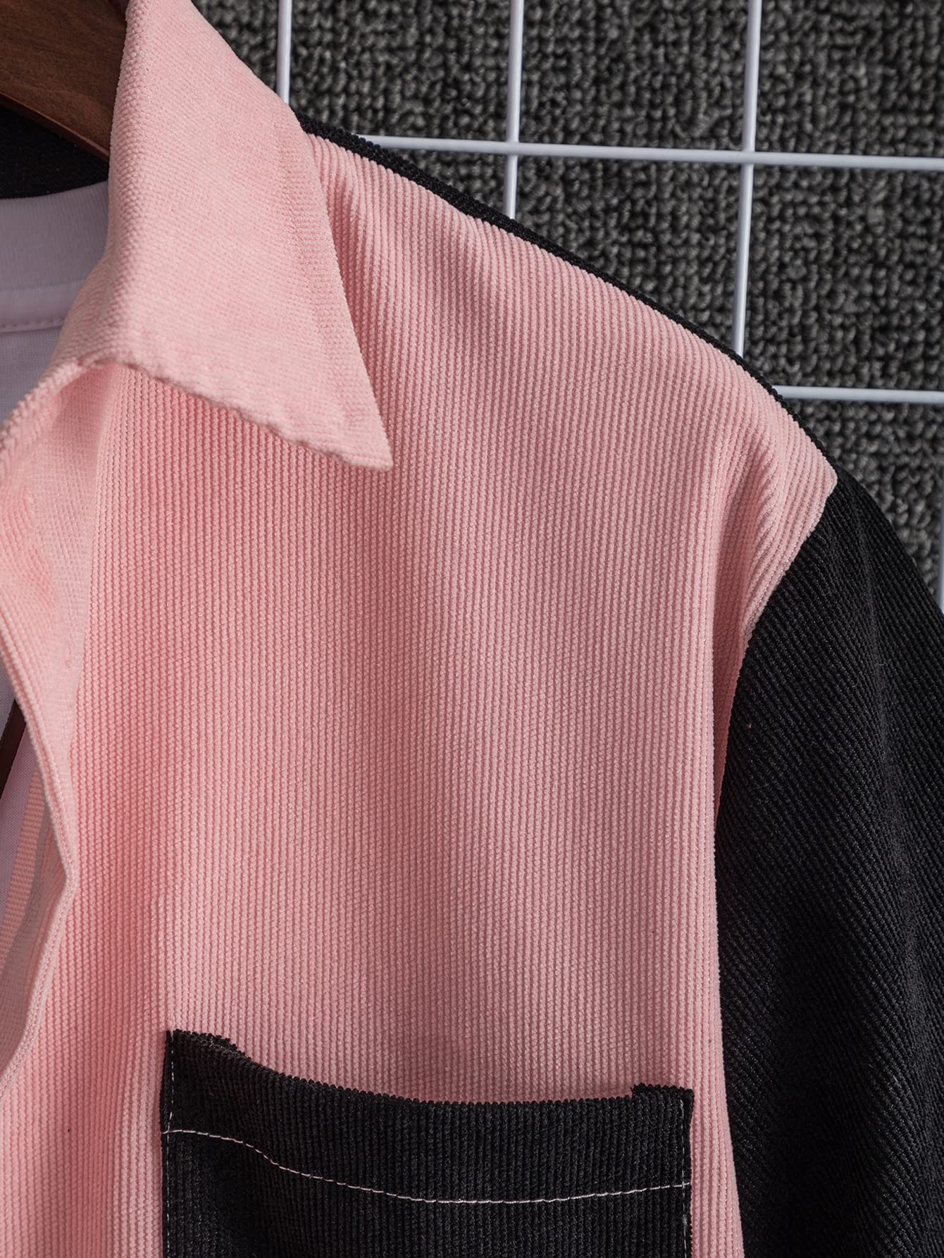 Milumia Men's Casual Button Up Shirt Pocket Short Sleeve Colorblock Blouse Tops Pink and Black Large