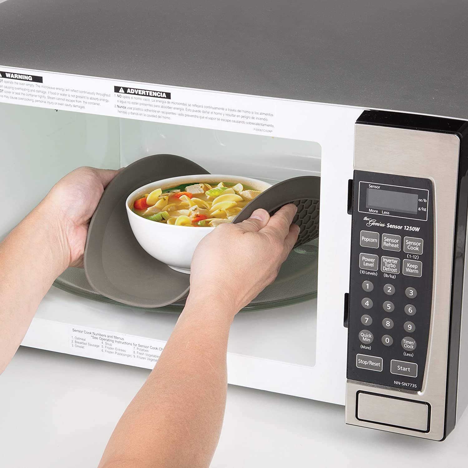 Prep Solutions Versatile Non Stick Heat Resistant Microwave Protective Hot Pad Multi Purpose Mat, 12 Inch Diameter, Beige