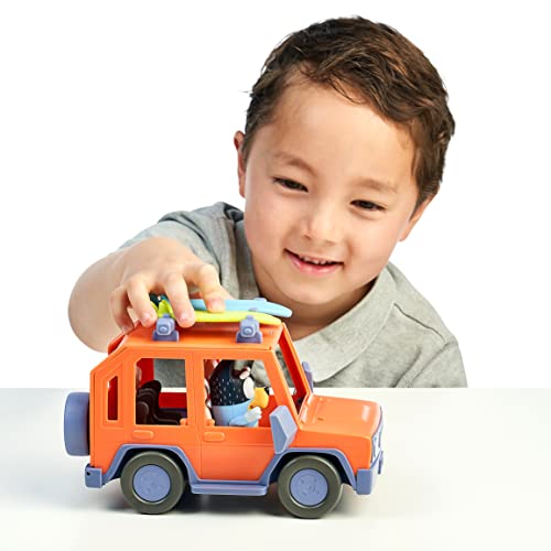 Bluey, 4WD Family Vehicle, with 1 Figure and 2 Surfboards | Customizable Car - Adventure Time | for Ages 3+, Multicolor, 13018