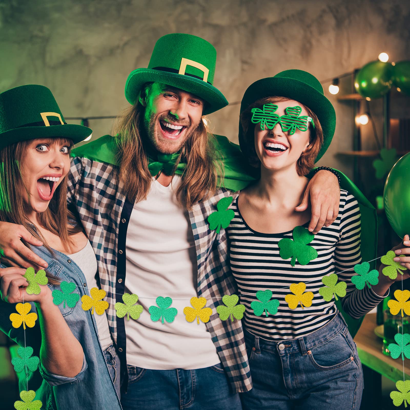 Whaline 2Pcs St. Patrick's Day Banner Glitter Gold Green Lucky Shamrock Clover Hanging Bunting Garland DIY Irish Style Banner for Party Home Office Mantel Fireplace Wall Decoration