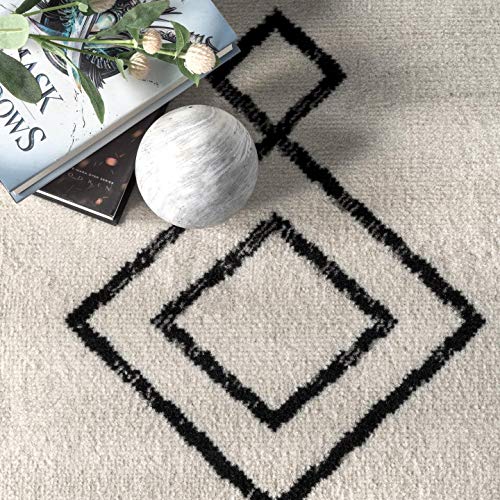 nuLOOM Saniyah Geometric Diamond Area Rug, 6' 7" x 9', Grey