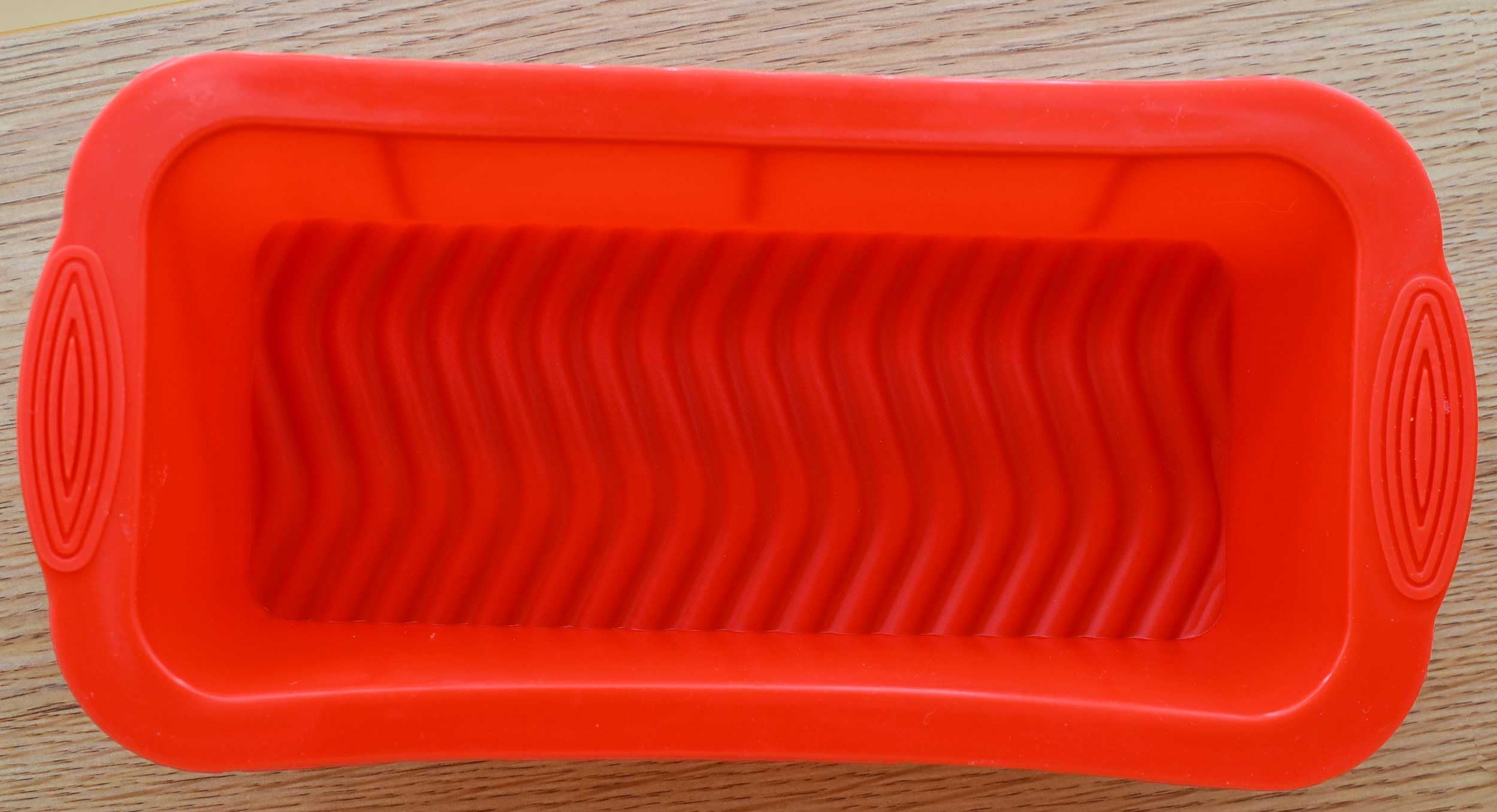 TOPOLMOLD 2 Pieces Silicone Bread Loaf Pan Cake Mold Nonstick Silicone Homemade Loaf Holiday Baking Pan for Homemade Cake, Break, Meatloaf, Quiche (8.25 x 4 inch)