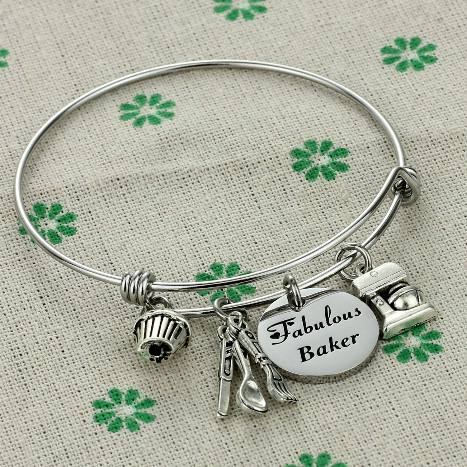 AHAETH Baker Bracelet for Women Fabulous Baker Cookie Baker Gift Baking Jewelry Culinary Student Gifts Bake Lover Bangle