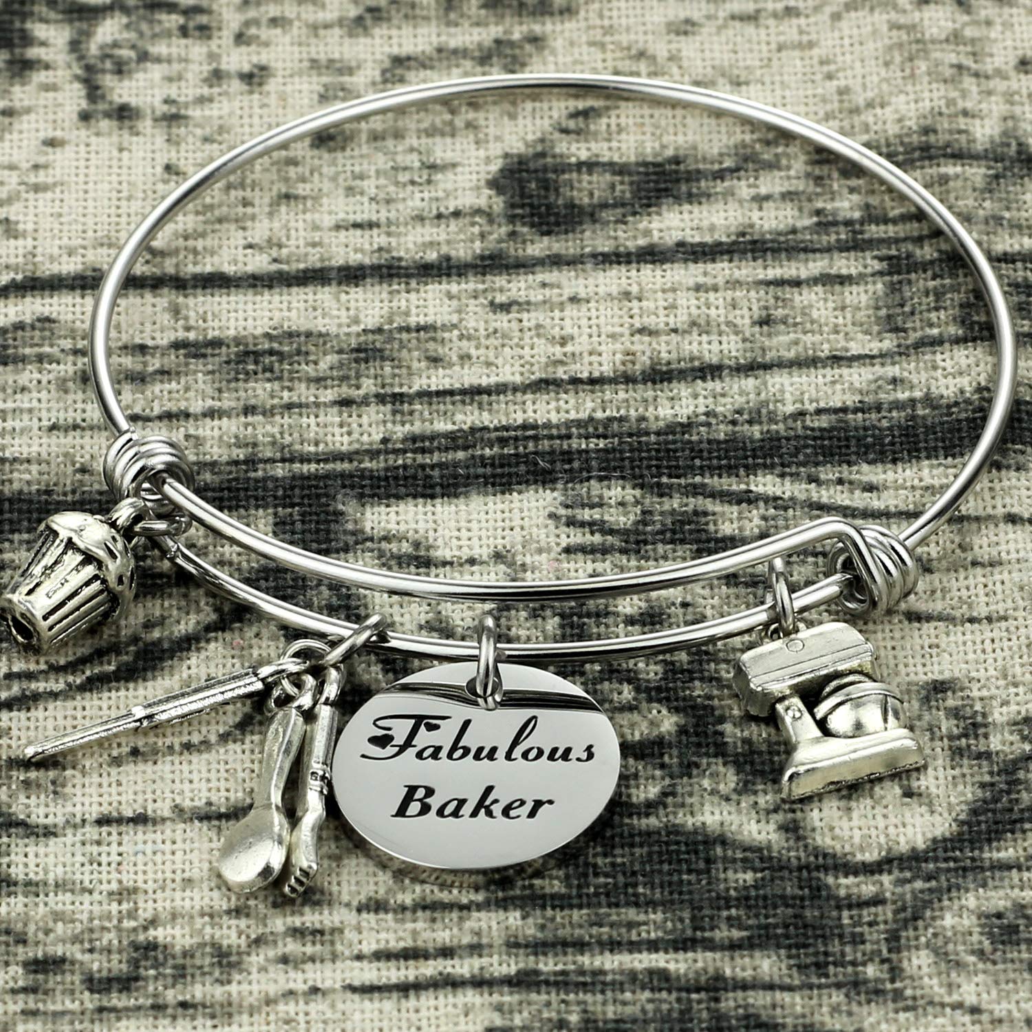 AHAETH Baker Bracelet for Women Fabulous Baker Cookie Baker Gift Baking Jewelry Culinary Student Gifts Bake Lover Bangle