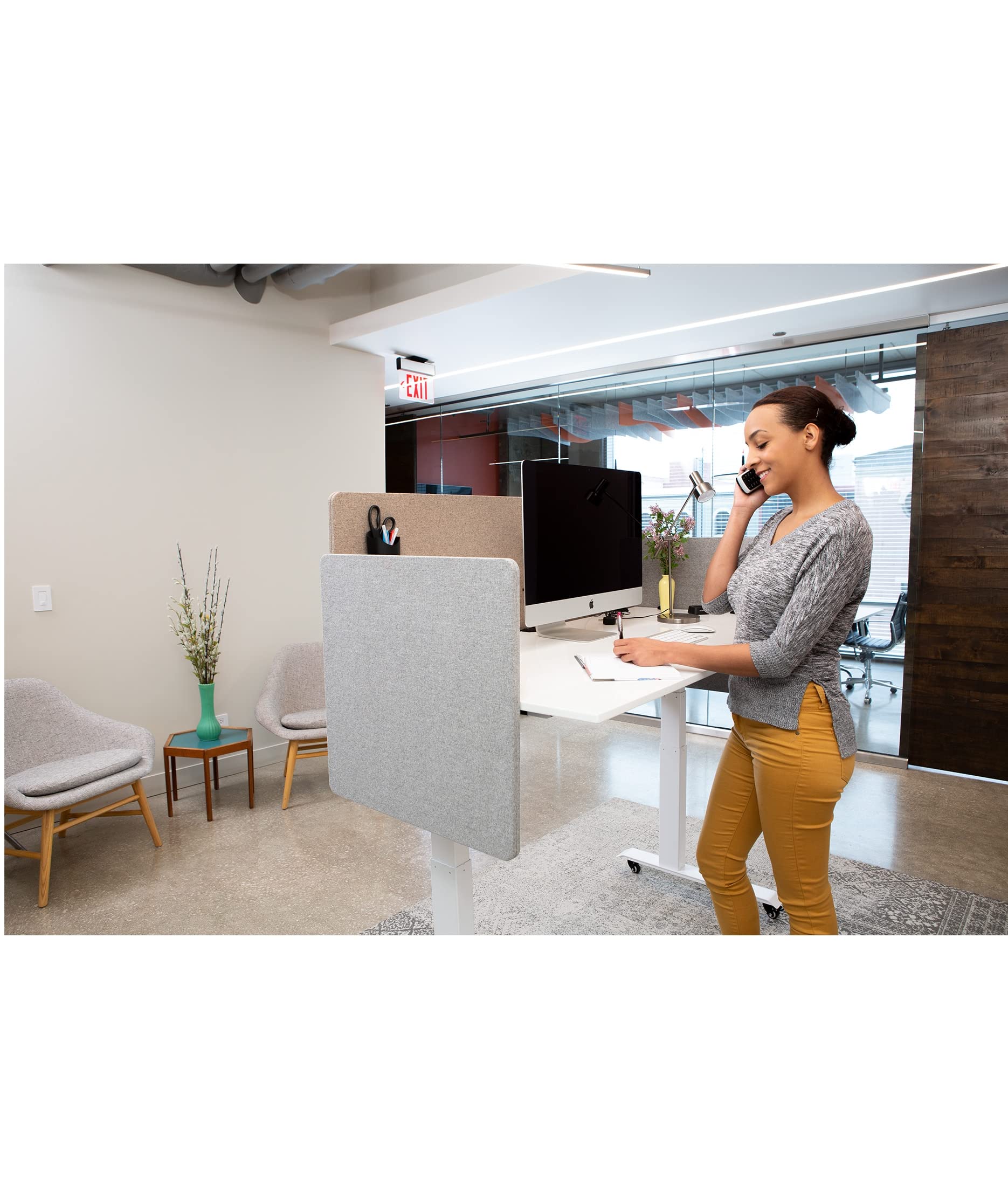 Stand Up Desk Store ReFocus Clamp-on Acoustic Desk Divider Privacy Panel That Reduces Noise and Visual Distractions (Cool Gray, 47.25" X 23.6")